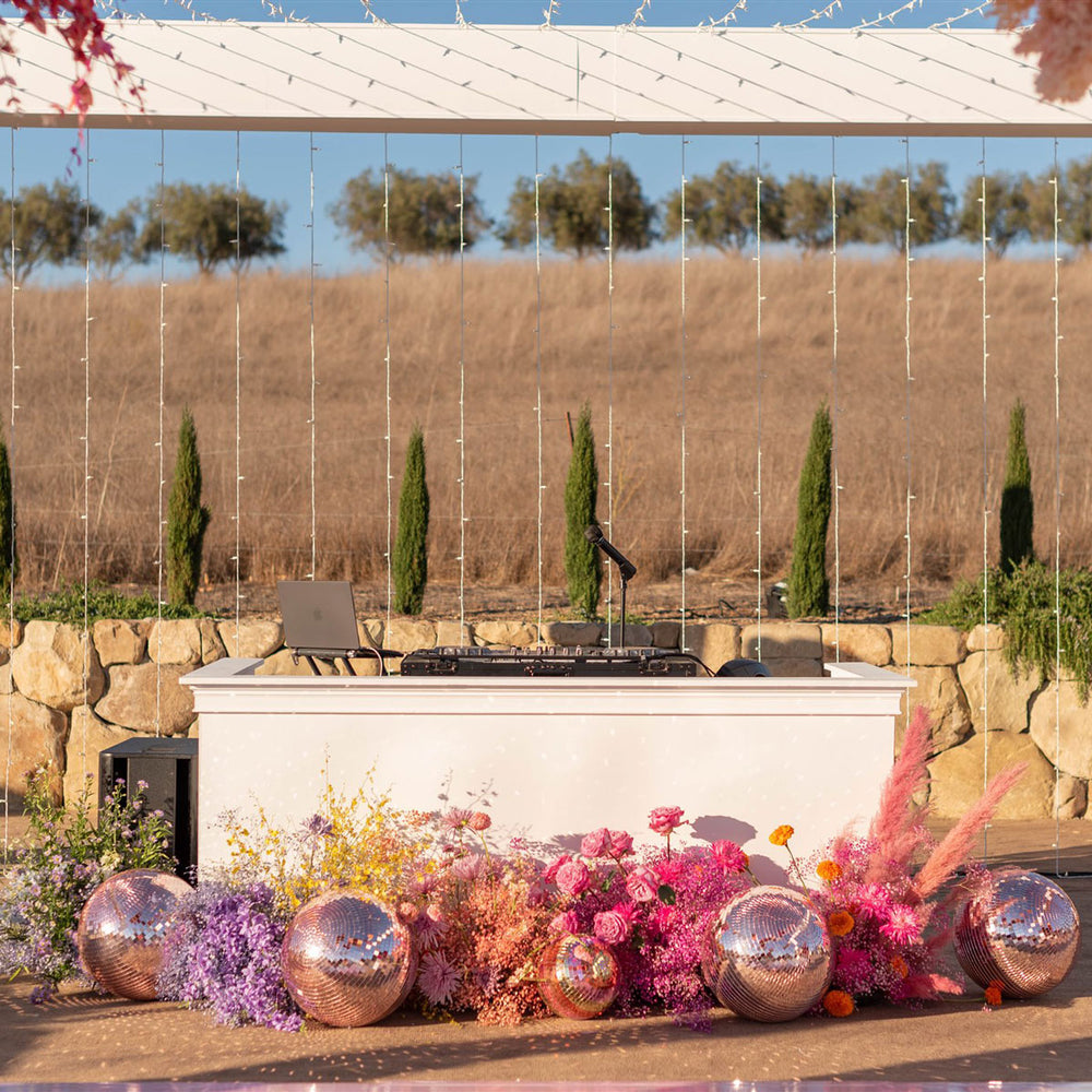 Carrie & Jason – Native Poppy